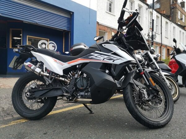Avon Trailrider AV53 and AV54 - Adventure Motorcycle Tyres. UK stock ...