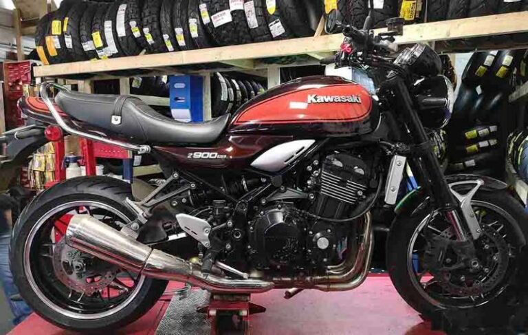 Kawasaki Z900RS Tyre Guide - Best Tyre Options