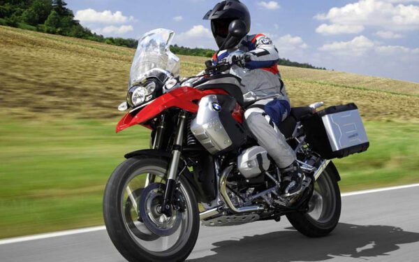 BMW R1200GS + R1250GS Tyre Guide - The tyres to avoid and the ones we rate