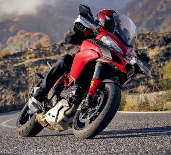 Pirelli Diablo Rosso 4 tyres - FAST UK DELIVERY