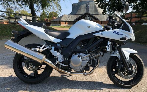 Suzuki SV650S Tyre Guide - Best Tyres for Road and Track