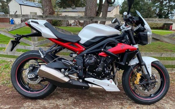 Triumph Street Triple Tyre Guide - Best Tyres for Road and Trackdays